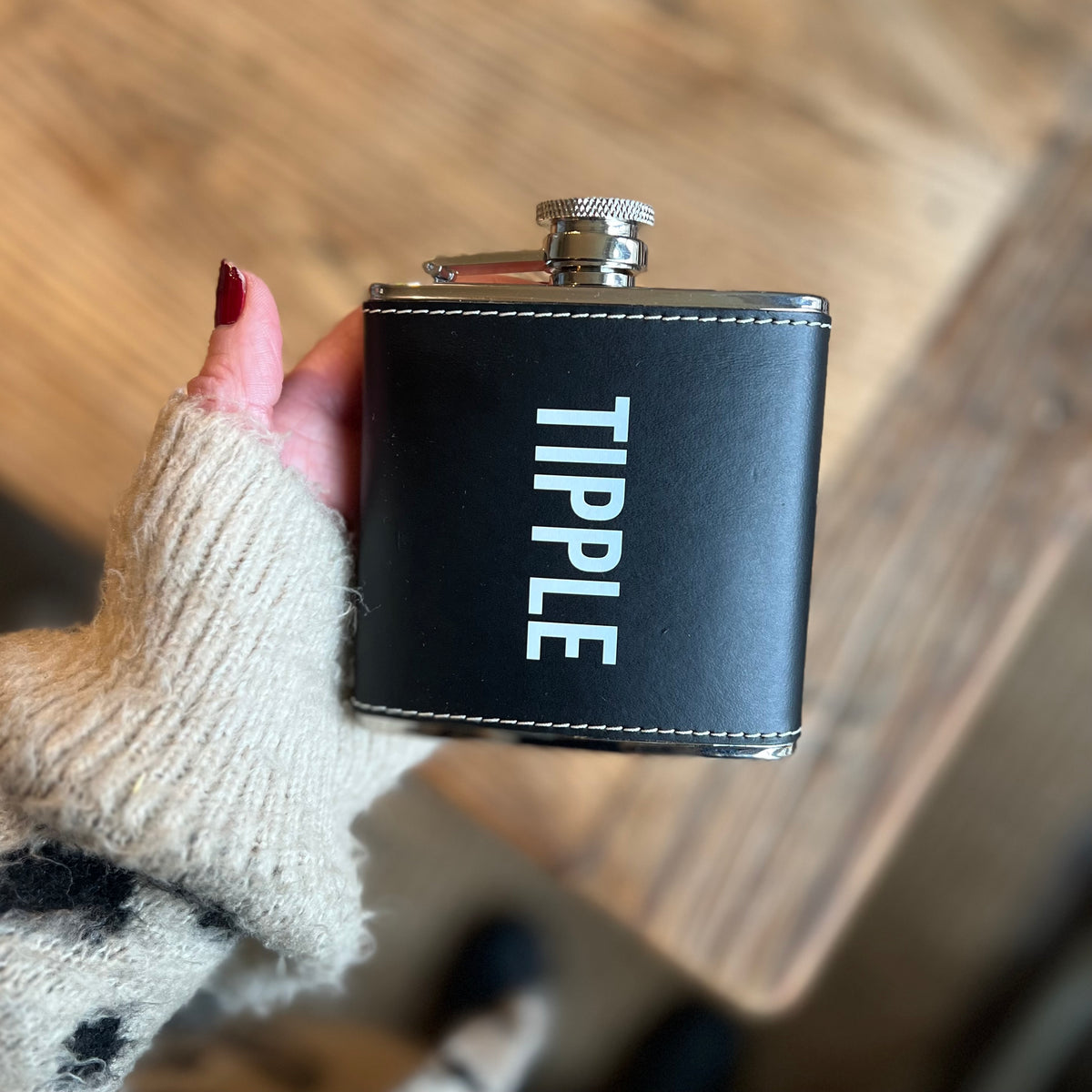 Black Leather and Silver Hip Flask – Modo Creative